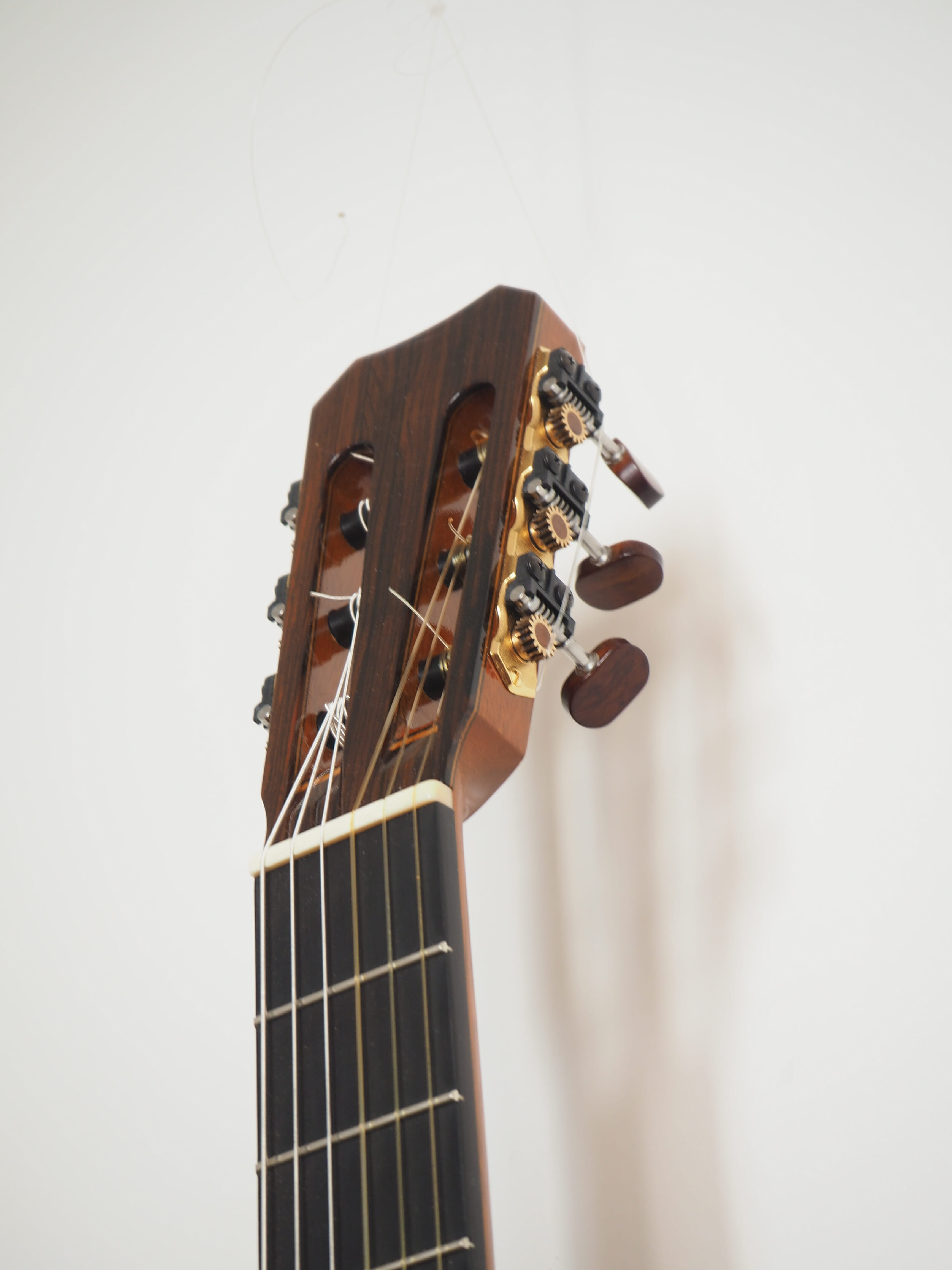 Simon Marty classical guitar cedar 2008 - Australia - Classical concert ...